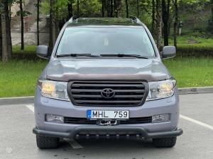 Pelēks Toyota Land Cruiser 2012 Kauņa, ar dzinēja tilpumu 4.46 L un nobraukumu 326 tūkst. km par 23300 €, foto 10 vietnē AUTOMOTO.COM.LV