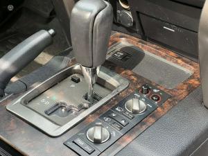 Pelēks Toyota Land Cruiser 2012 Kauņa, ar dzinēja tilpumu 4.46 L un nobraukumu 326 tūkst. km par 23300 €, foto 21 vietnē AUTOMOTO.COM.LV