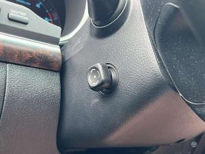 Pelēks Toyota Land Cruiser 2012 Kauņa, ar dzinēja tilpumu 4.46 L un nobraukumu 326 tūkst. km par 23300 €, foto 26 vietnē AUTOMOTO.COM.LV