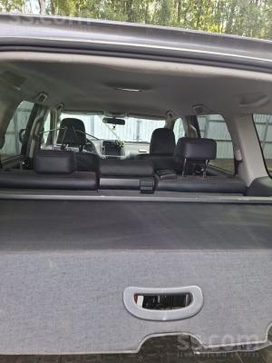 Grey Toyota Land Cruiser 2013 in Daugavpils, with an engine capacity of 3.00 L and mileage of 181 thousand km for 22600 €, photo 5 on AUTOMOTO.COM.LV