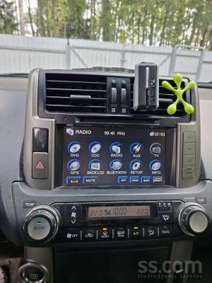 Grey Toyota Land Cruiser 2013 in Daugavpils, with an engine capacity of 3.00 L and mileage of 181 thousand km for 22600 €, photo 9 on AUTOMOTO.COM.LV