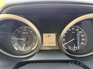 Pelēks Toyota Land Cruiser 2014 Rēzekne, ar dzinēja tilpumu 3.00 L un nobraukumu 132 tūkst. km par 29990 €, foto 18 vietnē AUTOMOTO.COM.LV