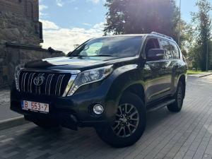 Grey Toyota Land Cruiser 2014 in Rezekne, with an engine capacity of 3.00 L and mileage of 132 thousand km for 29990 €, photo 3 on AUTOMOTO.COM.LV