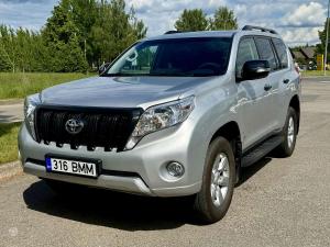 Pelēks Toyota Land Cruiser 2014 Tauragė, ar dzinēja tilpumu 2.98 L un nobraukumu 270 tūkst. km par 22500 €, foto 3 vietnē AUTOMOTO.COM.LV