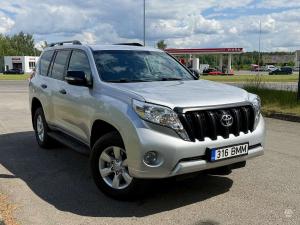 Pelēks Toyota Land Cruiser 2014 Tauragė, ar dzinēja tilpumu 2.98 L un nobraukumu 270 tūkst. km par 22500 €, foto 6 vietnē AUTOMOTO.COM.LV
