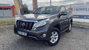 Grey Toyota Land Cruiser 2016 in Marijampole, with an engine capacity of 2.76 L and mileage of 341 thousand km for 17500 €, photo  on AUTOMOTO.COM.LV