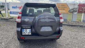 Grey Toyota Land Cruiser 2016 in Marijampole, with an engine capacity of 2.76 L and mileage of 341 thousand km for 17500 €, photo 10 on AUTOMOTO.COM.LV