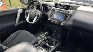 Grey Toyota Land Cruiser 2016 in Marijampole, with an engine capacity of 2.76 L and mileage of 341 thousand km for 17500 €, photo 18 on AUTOMOTO.COM.LV