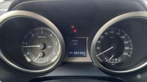 Grey Toyota Land Cruiser 2016 in Marijampole, with an engine capacity of 2.76 L and mileage of 341 thousand km for 17500 €, photo 20 on AUTOMOTO.COM.LV