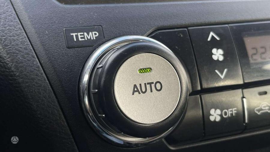 Grey Toyota Land Cruiser 2016 in Marijampole, with an engine capacity of 2.76 L and mileage of 341 thousand km for 17500 €, photo 32 on AUTOMOTO.COM.LV