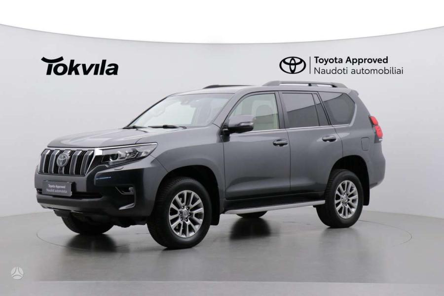 Pelēks Toyota Land Cruiser 2018 Viļņa, ar dzinēja tilpumu 2.76 L un nobraukumu 200 tūkst. km par 38900 €, foto 1 vietnē AUTOMOTO.COM.LV