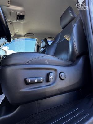 Grey Toyota Land Cruiser 2019 in Klaipeda, with an engine capacity of 2.80 L and mileage of 47 thousand km for 42900 €, photo 21 on AUTOMOTO.COM.LV