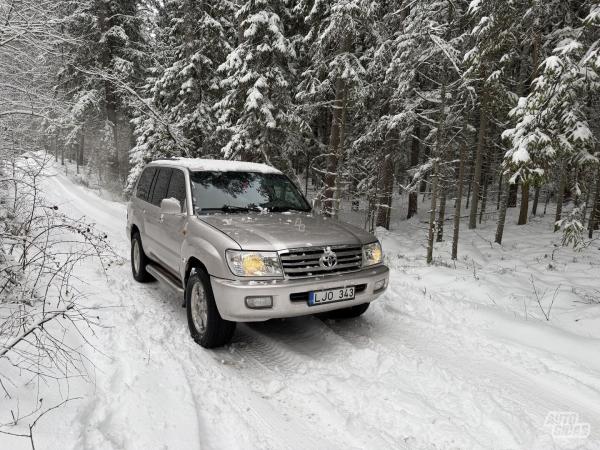 Grey Toyota Land Cruiser 2020 in Vilnius, with an engine capacity of 4.20 L and mileage of 280 thousand km for 8600 €, photo 1 on AUTOMOTO.COM.LV
