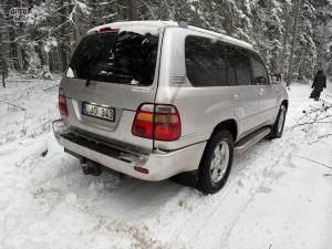 Grey Toyota Land Cruiser 2020 in Vilnius, with an engine capacity of 4.20 L and mileage of 280 thousand km for 8600 €, photo 10 on AUTOMOTO.COM.LV