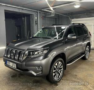Grey Toyota Land Cruiser 2021 in Tallinn, with an engine capacity of 2.80 L and mileage of 73 thousand km for 50999 €, photo 3 on AUTOMOTO.COM.LV