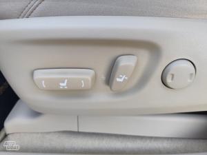 Grey Toyota Land Cruiser 2022 in Siauliai, with an engine capacity of 2.80 L and mileage of 32 thousand km for 55600 €, photo 16 on AUTOMOTO.COM.LV