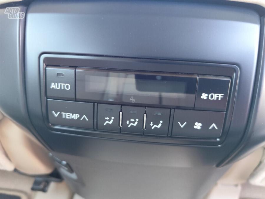 Grey Toyota Land Cruiser 2022 in Siauliai, with an engine capacity of 2.80 L and mileage of 32 thousand km for 55600 €, photo 24 on AUTOMOTO.COM.LV