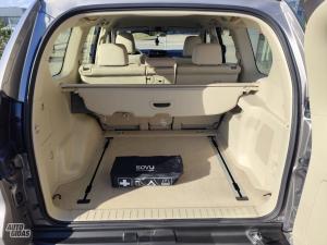 Grey Toyota Land Cruiser 2022 in Siauliai, with an engine capacity of 2.80 L and mileage of 32 thousand km for 55600 €, photo 27 on AUTOMOTO.COM.LV