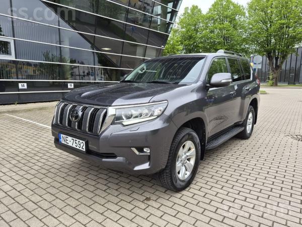 Grey Toyota Land Cruiser 2022 in Riga, with an engine capacity of 2.80 L and mileage of 170 thousand km for 42300 €, photo 1 on AUTOMOTO.COM.LV