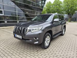 Grey Toyota Land Cruiser 2022 in Riga, with an engine capacity of 2.80 L and mileage of 170 thousand km for 42300 €, photo  on AUTOMOTO.COM.LV