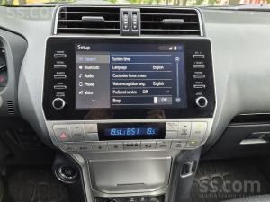Grey Toyota Land Cruiser 2022 in Riga, with an engine capacity of 2.80 L and mileage of 170 thousand km for 42300 €, photo 19 on AUTOMOTO.COM.LV