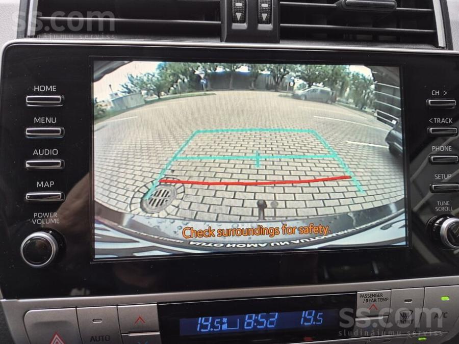 Grey Toyota Land Cruiser 2022 in Riga, with an engine capacity of 2.80 L and mileage of 170 thousand km for 42300 €, photo 23 on AUTOMOTO.COM.LV