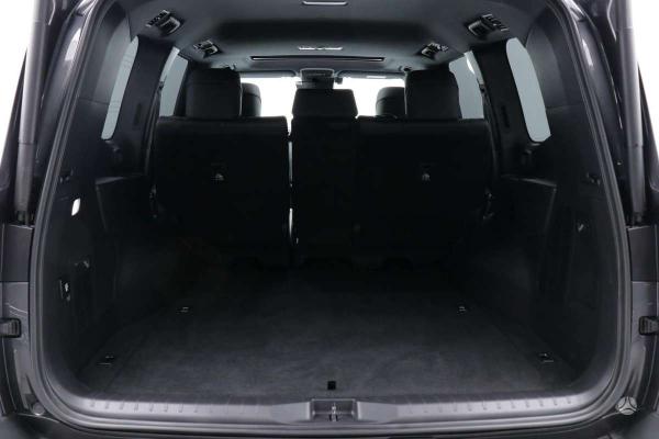 Pelēks Toyota Land Cruiser 2022 Viļņa, ar dzinēja tilpumu 3.30 L un nobraukumu 63 tūkst. km par 158000 €, foto 11 vietnē AUTOMOTO.COM.LV