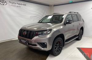 Pelēks Toyota Land Cruiser 2023 Jēkabpils, ar dzinēja tilpumu 2.80 L un nobraukumu 134 tūkst. km par 52900 €, foto  vietnē AUTOMOTO.COM.LV