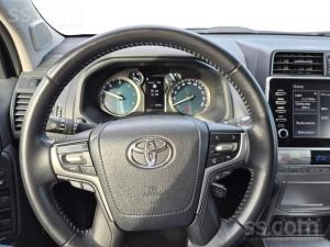 Grey Toyota Land Cruiser 2023 in Riga, with an engine capacity of 2.80 L and mileage of 54 thousand km for 46800 €, photo 17 on AUTOMOTO.COM.LV