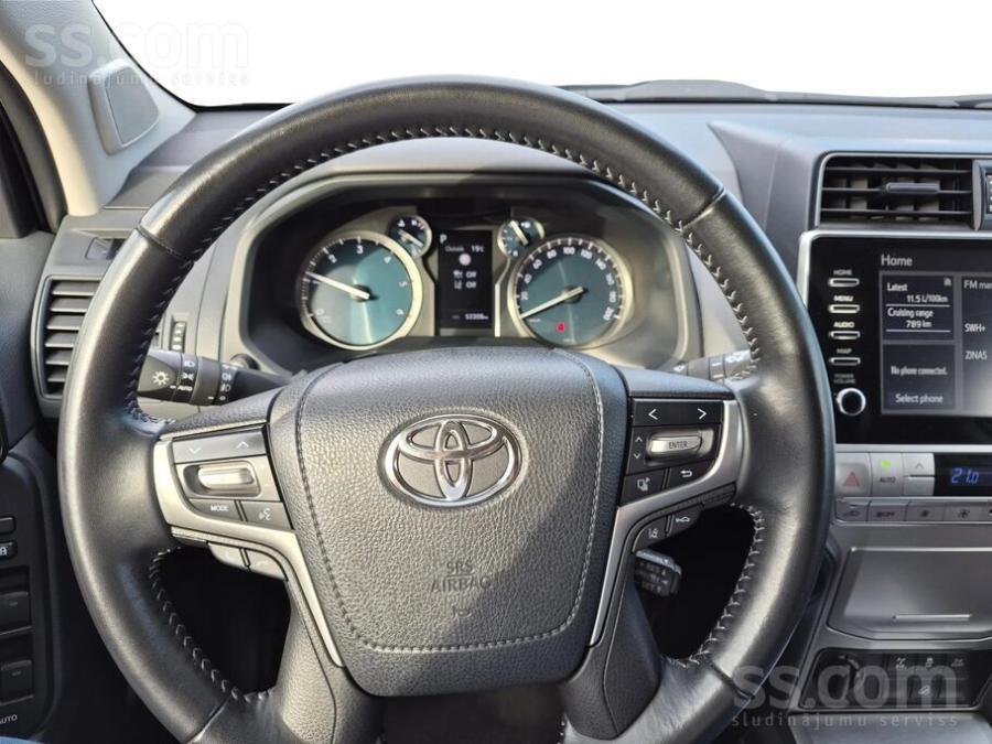 Grey Toyota Land Cruiser 2023 in Riga, with an engine capacity of 2.80 L and mileage of 54 thousand km for 46800 €, photo 17 on AUTOMOTO.COM.LV