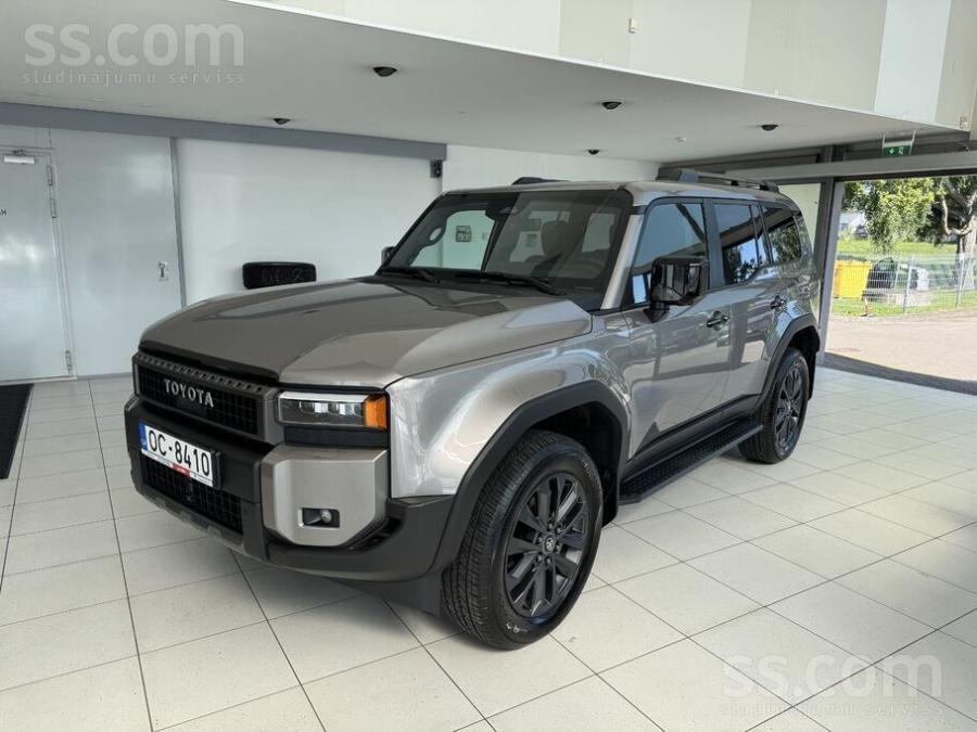 Grey Toyota Land Cruiser 2025 in Riga, with an engine capacity of 2.80 L and mileage of 20 thousand km for 82500 €, photo 1 on AUTOMOTO.COM.LV