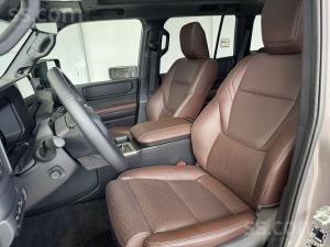 Grey Toyota Land Cruiser 2025 in Riga, with an engine capacity of 2.80 L and mileage of 20 thousand km for 82500 €, photo 9 on AUTOMOTO.COM.LV