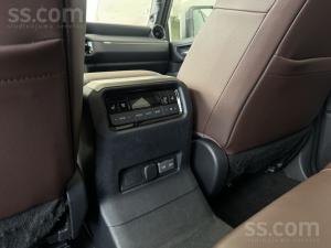 Grey Toyota Land Cruiser 2025 in Riga, with an engine capacity of 2.80 L and mileage of 20 thousand km for 82500 €, photo 20 on AUTOMOTO.COM.LV