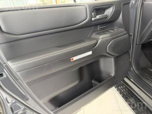 Pelēks Toyota Land Cruiser 2025 Rīga, ar dzinēja tilpumu 2.80 L un nobraukumu 17 tūkst. km par 79900 €, foto 14 vietnē AUTOMOTO.COM.LV