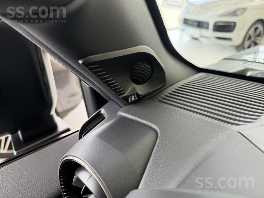 Pelēks Toyota Land Cruiser 2025 Rīga, ar dzinēja tilpumu 2.80 L un nobraukumu 17 tūkst. km par 79900 €, foto 24 vietnē AUTOMOTO.COM.LV