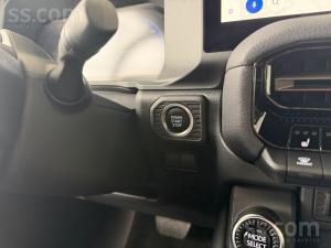 Pelēks Toyota Land Cruiser 2025 Rīga, ar dzinēja tilpumu 2.80 L un nobraukumu 17 tūkst. km par 79900 €, foto 32 vietnē AUTOMOTO.COM.LV