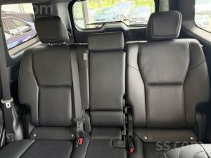 Pelēks Toyota Land Cruiser 2025 Rīga, ar dzinēja tilpumu 2.80 L un nobraukumu 17 tūkst. km par 79900 €, foto 33 vietnē AUTOMOTO.COM.LV