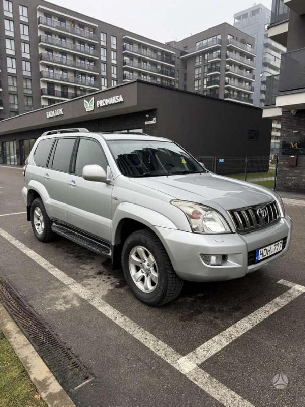 Grey Toyota Land Cruiser 2008 in Vilnius, with an engine capacity of 3.00 L and mileage of 246 thousand km for 16500 €, photo 2 on AUTOMOTO.COM.LV