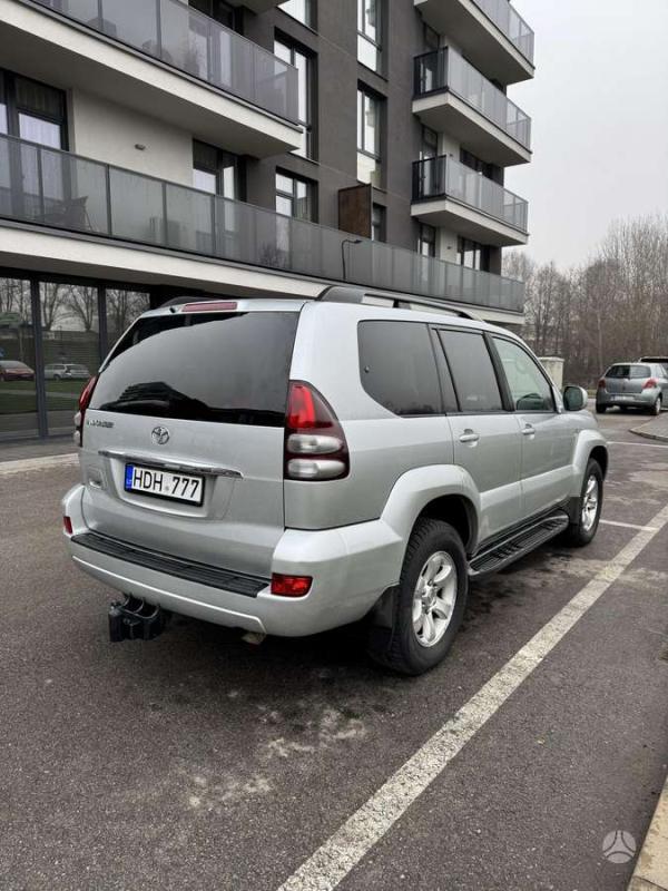 Grey Toyota Land Cruiser 2008 in Vilnius, with an engine capacity of 3.00 L and mileage of 246 thousand km for 16500 €, photo 6 on AUTOMOTO.COM.LV