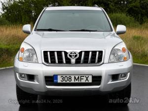 Grey Toyota Land Cruiser 2006 in Tallinn, with an engine capacity of 3.00 L and mileage of 223 thousand km for 9490 €, photo 3 on AUTOMOTO.COM.LV