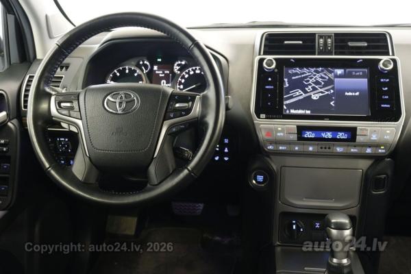 Grey Toyota Land Cruiser 2018 in Tallinn, with an engine capacity of 2.76 L and mileage of 115 thousand km for 43000 €, photo 9 on AUTOMOTO.COM.LV