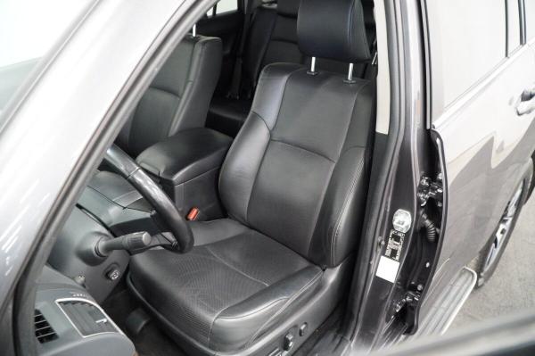 Pelēks Toyota Land Cruiser 2022 Tallina, ar dzinēja tilpumu 2.80 L un nobraukumu 115 tūkst. km par 50400 €, foto 10 vietnē AUTOMOTO.COM.LV