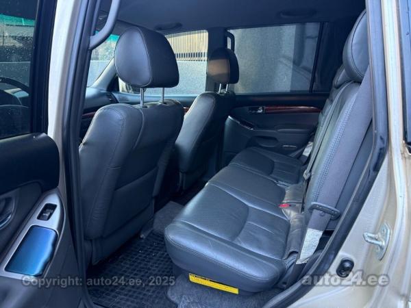 Toyota Land Cruiser 2008 Tallina, ar dzinēja tilpumu 3.00 L un nobraukumu 281 tūkst. km par 12900 €, foto 11 vietnē AUTOMOTO.COM.LV