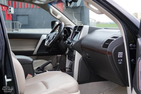 Melns Toyota Land Cruiser Prado 2011 Klaipėda, ar dzinēja tilpumu 3.00 L un nobraukumu 236 tūkst. km par 22000 €, foto 8 vietnē AUTOMOTO.COM.LV