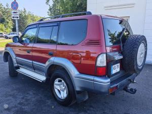 Sarkans Toyota Land Cruiser 2002 Viļņa, ar dzinēja tilpumu 3.00 L un nobraukumu 400 tūkst. km par 7500 €, foto 9 vietnē AUTOMOTO.COM.LV