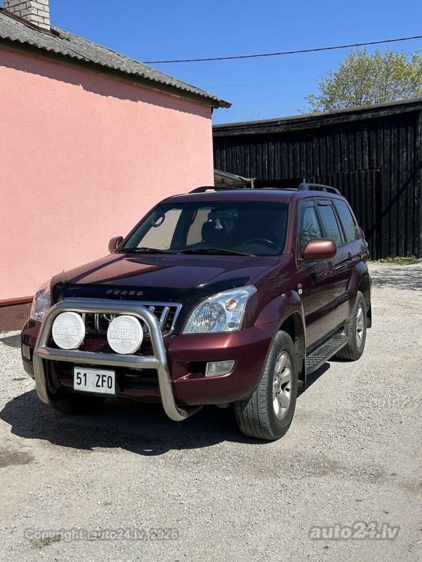 Red Toyota Land Cruiser 2003 in Tallinn, with an engine capacity of 3.00 L and mileage of 454 thousand km for 6900 €, photo 1 on AUTOMOTO.COM.LV