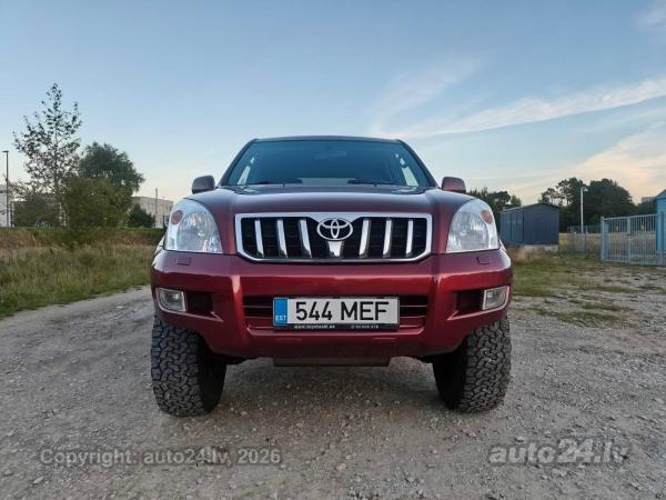 Тойота Ленд Крузер 2004 в Таллин на AUTOMOTO.COM.LV Красный Тойота Ленд Крузер 2004 в Таллин, объемом двигателя 3.00 л и пробегом 227 тыс. км за 12990 €, фото 9 на AUTOMOTO.COM.LV
