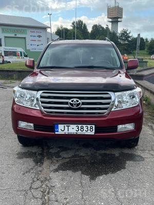 Red Toyota Land Cruiser 2008 in Riga, with an engine capacity of 4.50 L and mileage of 397 thousand km for 24750 €, photo  on AUTOMOTO.COM.LV