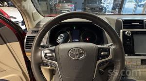 Sarkans Toyota Land Cruiser 2019 Rīga, ar dzinēja tilpumu 2.80 L un nobraukumu 116 tūkst. km par 43500 €, foto 27 vietnē AUTOMOTO.COM.LV