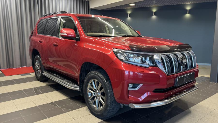 Sarkans Toyota Land Cruiser 2019 Rīga, ar dzinēja tilpumu 2.80 L un nobraukumu 116 tūkst. km par 41990 €, foto 3 vietnē AUTOMOTO.COM.LV